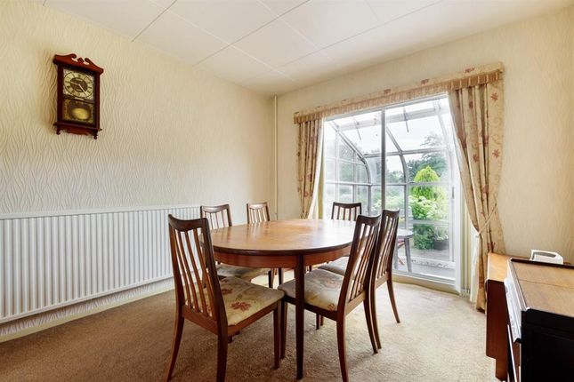 Victoria Mount Horsforth Ls18 3 Bedroom Semi Detached House For Sale