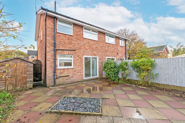Stonecrop Close Beechwood Runcorn Wa7 3 Bedroom Semi Detached House
