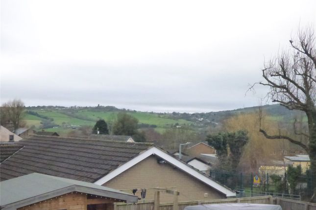 Queen Street, Hadfield, Glossop, Derbyshire SK13, 3 bedroom end terrace ...