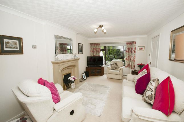 Hospital Road, Bromley Cross, Bolton BL7, 3 bedroom detached bungalow ...