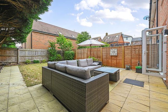 Locks Yard, Headcorn, Ashford TN27, 3 bedroom semi-detached house for ...