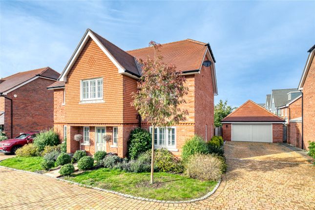 Watersplash Lane Warfield Bracknell Berkshire Rg42 5 Bedroom