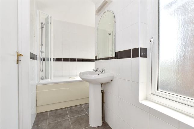 Landguard Manor Road, Shanklin, Isle Of Wight PO37, 1 bedroom flat for ...