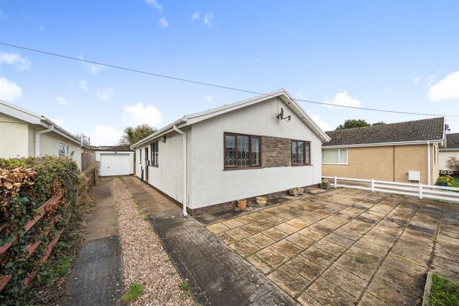 Pencaerfenni Park, Crofty, Swansea SA4, 3 bedroom detached bungalow for ...