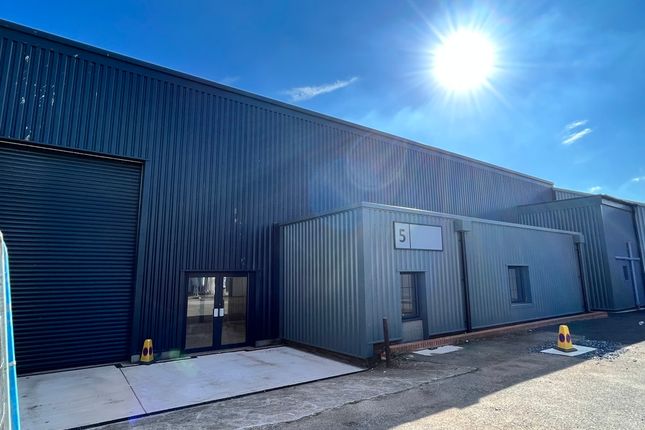 Unit 5, Vulcan Estate, Water Lane, Exeter, Devon EX2, industrial to let ...