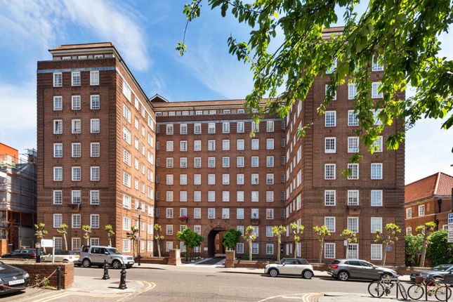 Swan Court, Chelsea Manor Street, Chelsea SW3, 2 bedroom flat for sale ...