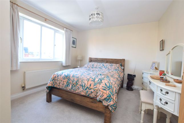 Thomas More Court, Priory Avenue, Taunton, Somerset TA1, 2 bedroom flat ...