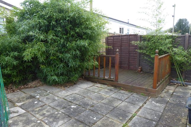 Surrey Hills Park, Normandy, Guildford, Surrey, 2Az GU3, 2 bedroom ...