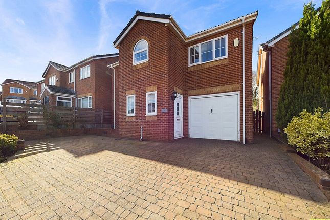 Upper Croft, New Tupton, Chesterfield S42, 4 bedroom detached house for ...