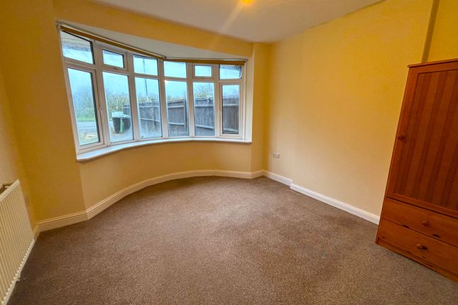 2-bedroom Maisonette for rent in Thame OX9, London Road. Pid=561278
