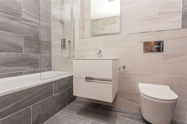 Victoria Street, Basingstoke, Hampshire RG21, 1 bedroom flat for sale ...