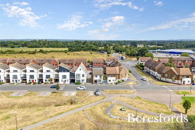 Belhouse Avenue, Aveley RM15, 3 bedroom detached house for sale ...