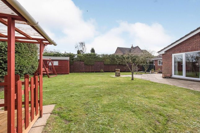 Great Hockham, Thetford, Norfolk IP24, 4 bedroom bungalow for sale ...
