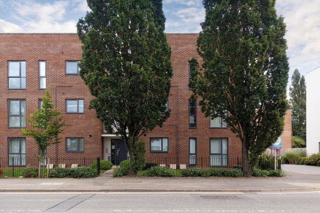 Birkin Court, Welwyn Garden City AL7, 2 bedroom flat for sale ...