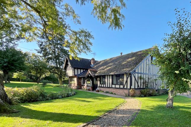 Photos of Woodside Cottage, Flitwick Road, Westoning MK45 - 68586304 ...