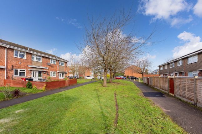 Crown Meadow, Colnbrook SL3, 3 bedroom terraced house for sale ...