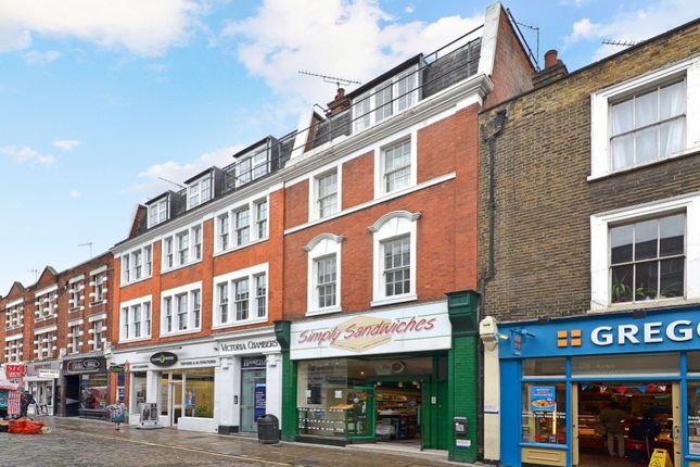 Victoria Chambers, St James's Park, London SW1P, 3 bedroom flat for ...