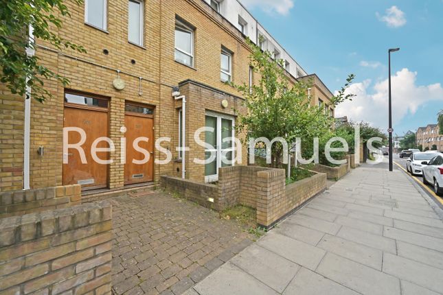 Westferry Road, Canary Wharf, London E14, 3 bedroom terraced house to ...