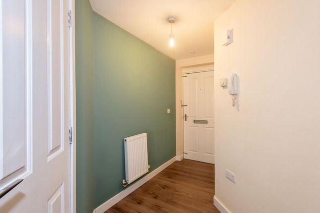 Alexander Square, Eastleigh SO50, 2 bedroom flat for sale - 60396393 ...