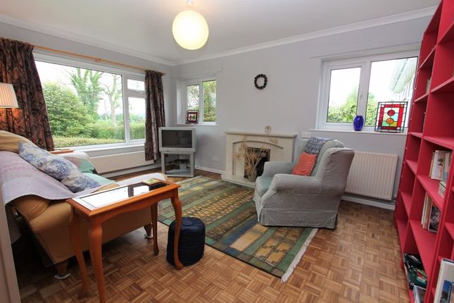 Smallridge, Axminster EX13, 2 bedroom detached bungalow for sale ...