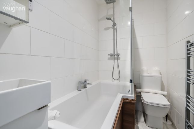 Highdown Road, Hove, East Sussex BN3, 2 bedroom flat to rent - 66499080 ...