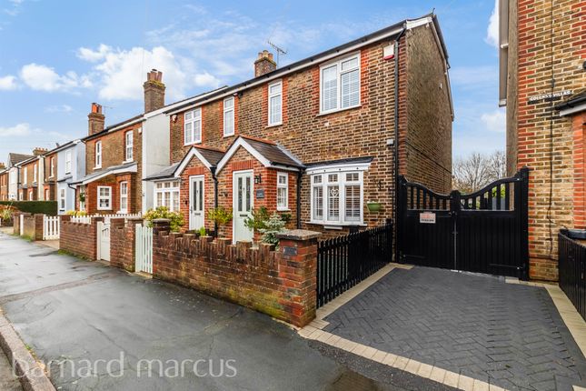 Homes for Sale in Merstham - Buy Property in Merstham - Primelocation