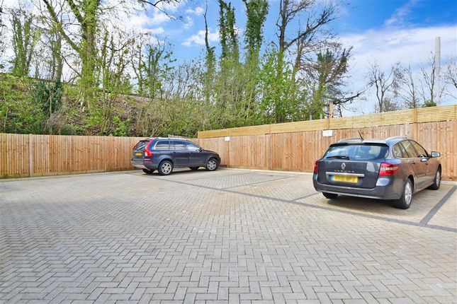 Ashurst Road, Tadworth, Surrey KT20, 1 bedroom flat for sale - 64515098 ...