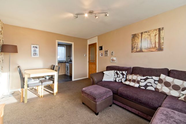 24/11 Calder View, Edinburgh EH11, 2 bedroom flat for sale - 63140315 ...