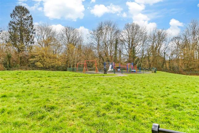Larkspur Way, Southwater, Horsham, West Sussex RH13, 4 bedroom detached ...