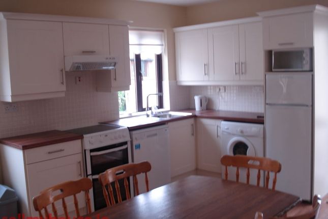 61 Chestnut Grove, Curragh, Castlebar, Co. Mayo, Px47, Ireland, 4 ...