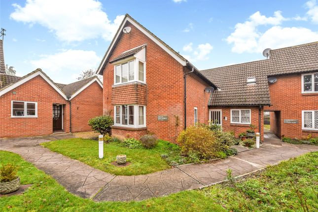 Homes for Sale in The Street, Mortimer, Reading RG7 - Buy Property in ...