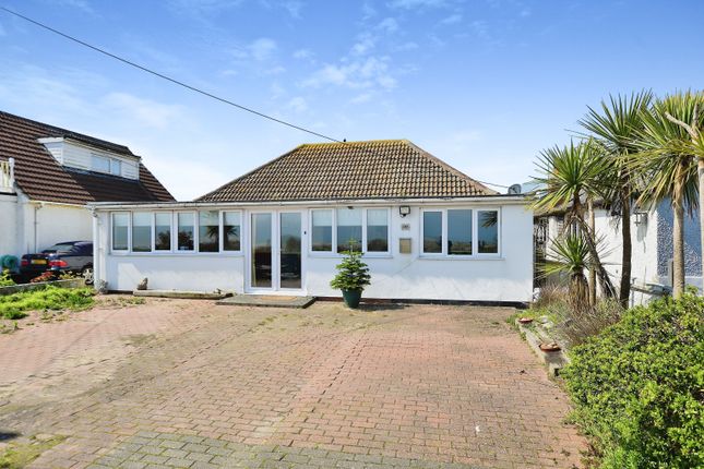 The Parade, Greatstone, New Romney, Kent TN28, 3 bedroom bungalow for ...
