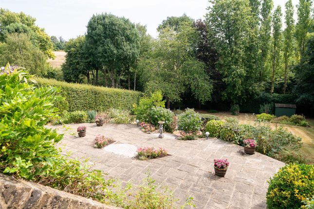 Silverthorn Drive, Longdean Park, Hertfordshire HP3, 5 bedroom detached ...