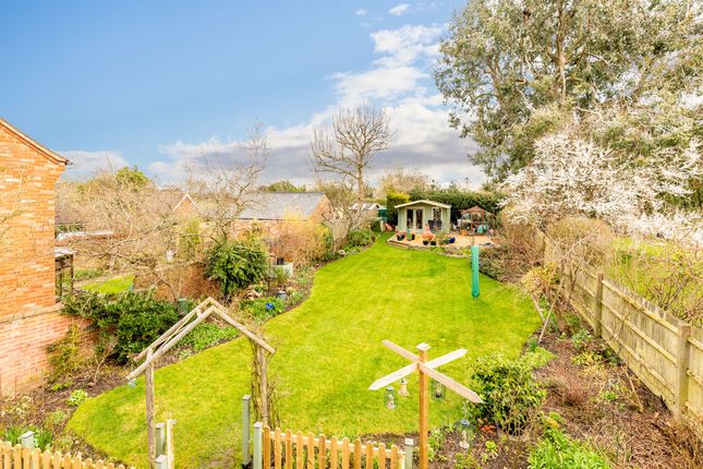 Main Street, Gawcott, Buckingham MK18, 4 bedroom detached house for ...