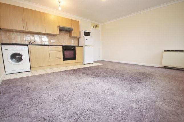High Street, Longstanton, Cambridge CB24, studio to rent - 66429776 ...
