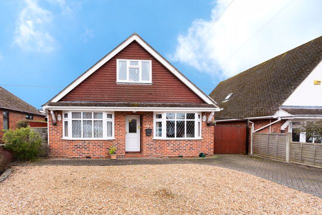 Chalklands Bourne End Sl8 3 Bedroom Detached Bungalow For Sale