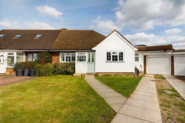 Henley Gardens Pinner Ha5 3 Bedroom Bungalow For Sale 64194576