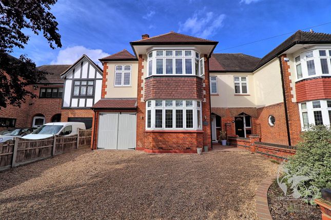 Homes for Sale in The Grove, Upminster RM14 - Buy Property in The Grove ...