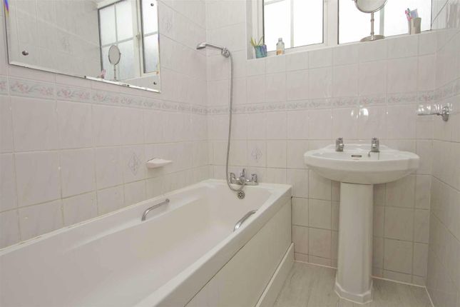 Flag Walk, Pinner HA5, 2 bedroom terraced house to rent - 67345562 ...