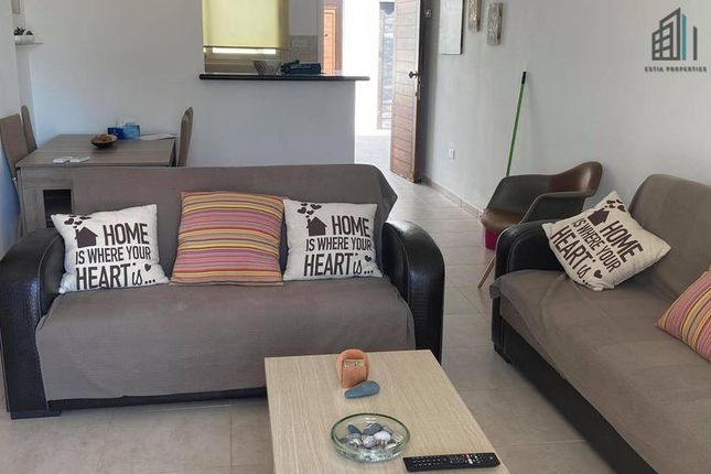 Ppm3019: 2 Bedroom Apartment, Mandria Pafou, Paphos, Cyprus, 2 bedroom ...