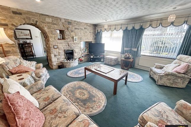 Coombe Valley Road Preston Weymouth Dorset Dt3 3 Bedroom Detached
