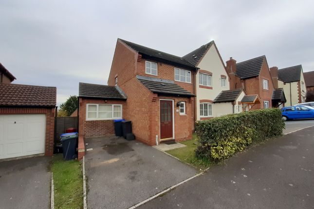 4 bed semi-detached house to rent in Andrews Way, Salisbury SP2 - Zoopla