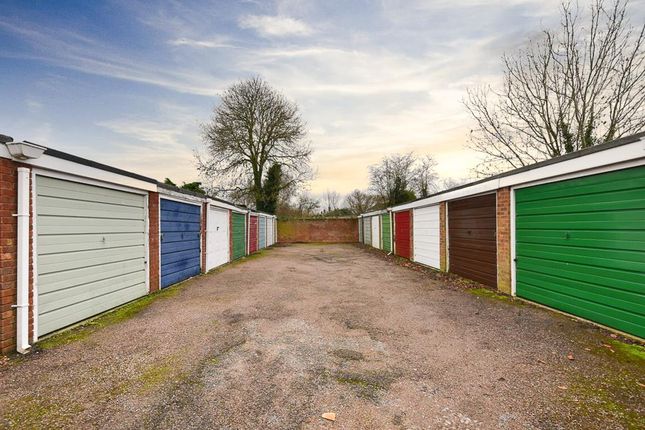 Croft Rise, East Bridgford, Nottingham NG13, 3 bedroom town house for ...