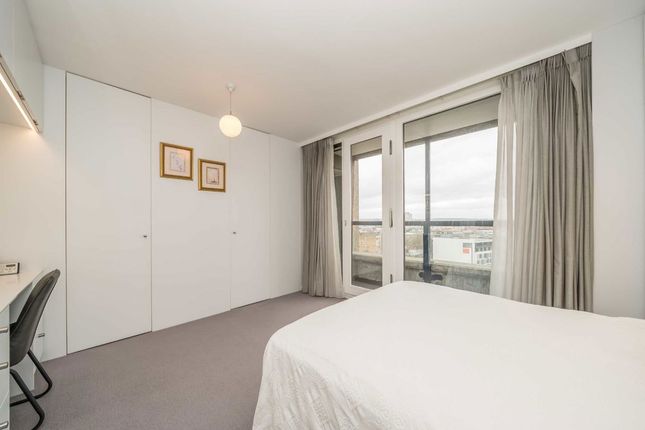 Barbican, London EC2Y, 2 bedroom flat for sale - 69050506 | PrimeLocation