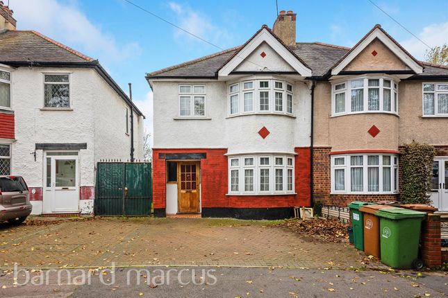 Homes for Sale in Twickenham Close, Beddington, Croydon CR0 - Buy ...