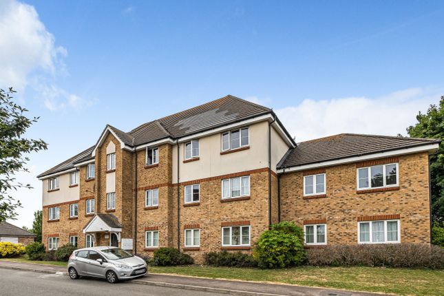 Richard Howe House, Palm Drive, Rochester ME1, 2 bedroom flat for sale ...