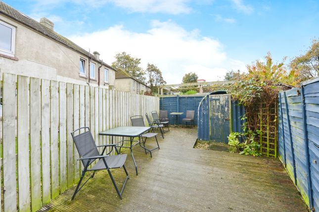 4 Restalrig Circus, Edinburgh EH7, 2 bedroom flat for sale - 68649994 ...