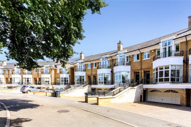 St. David's Drive, Englefield Green, Egham, Surrey TW20, 5 bedroom ...