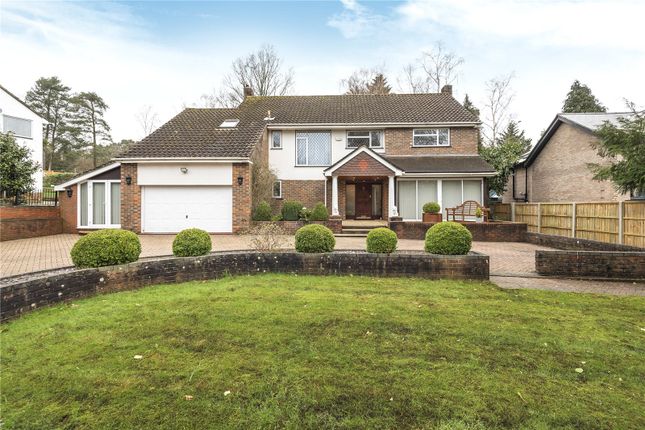 Pine Walk, Chilworth, Southampton, Hampshire SO16, 5 bedroom detached ...