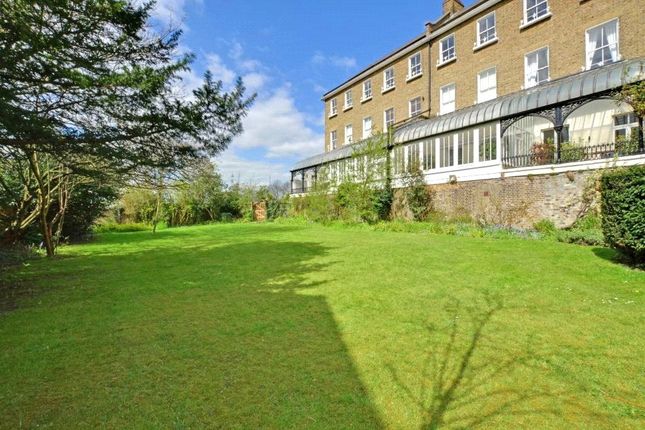 Lennox House, 96 Manor Way, Blackheath, London SE3, 2 bedroom flat to ...